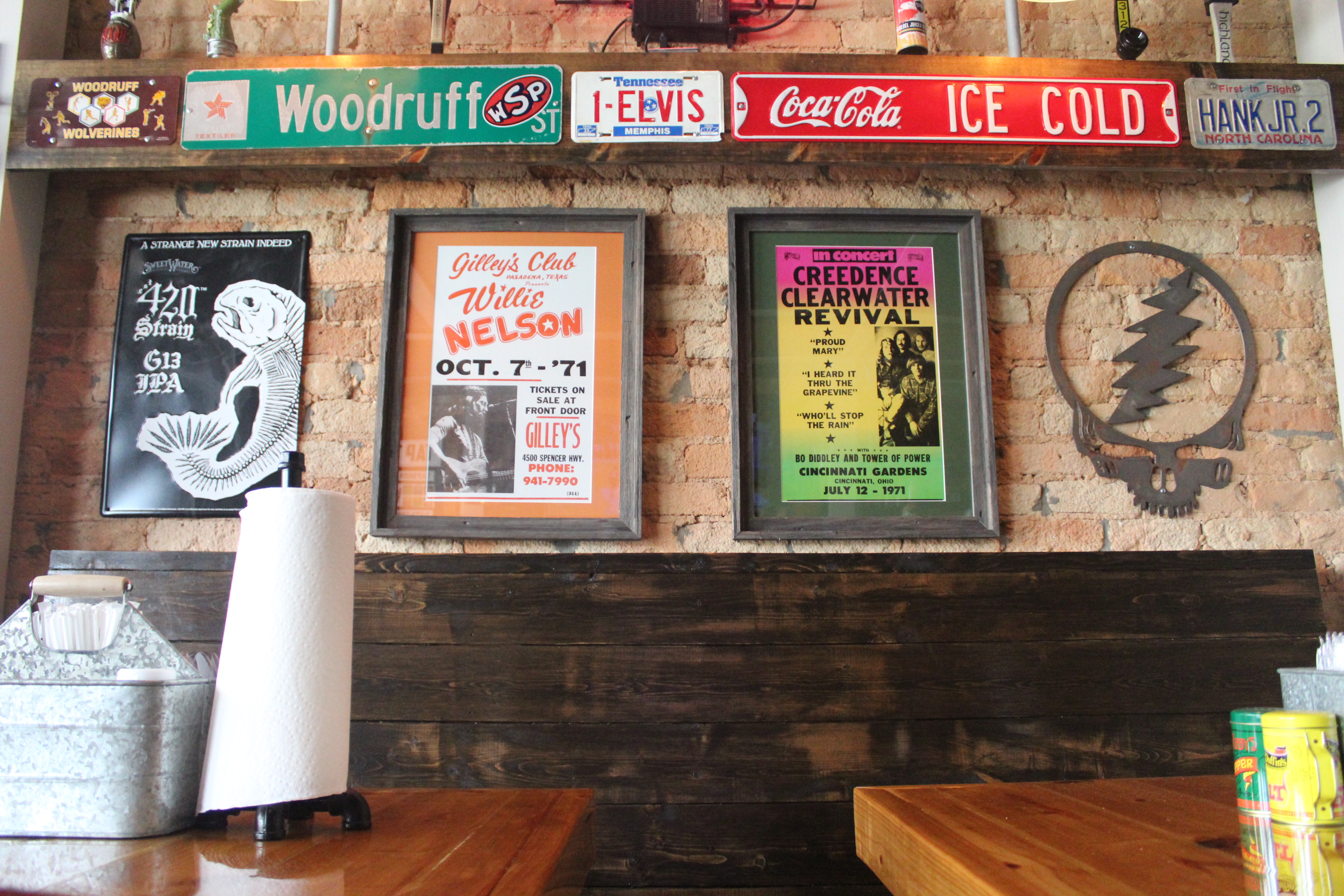 New Pub-Style Restaurant Opens in Downtown Woodruff - The Woodruff Times